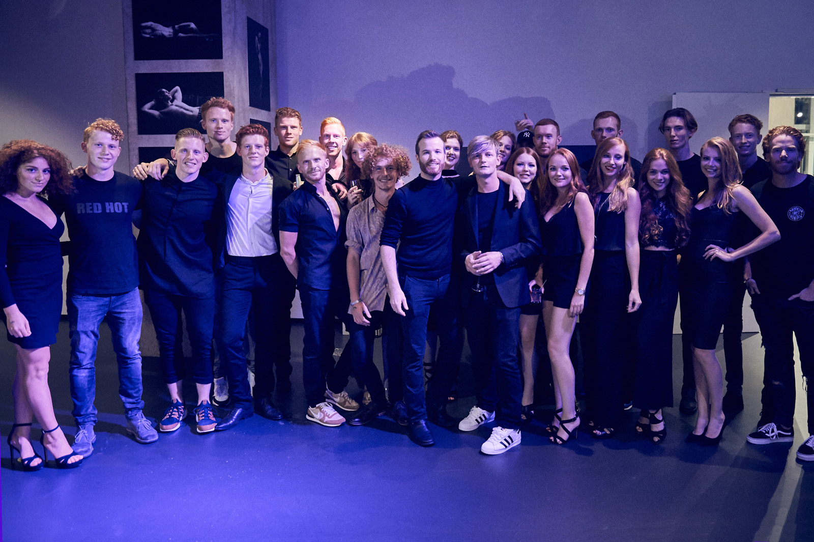 beauty in difference | red hot II – Schön! Magazine