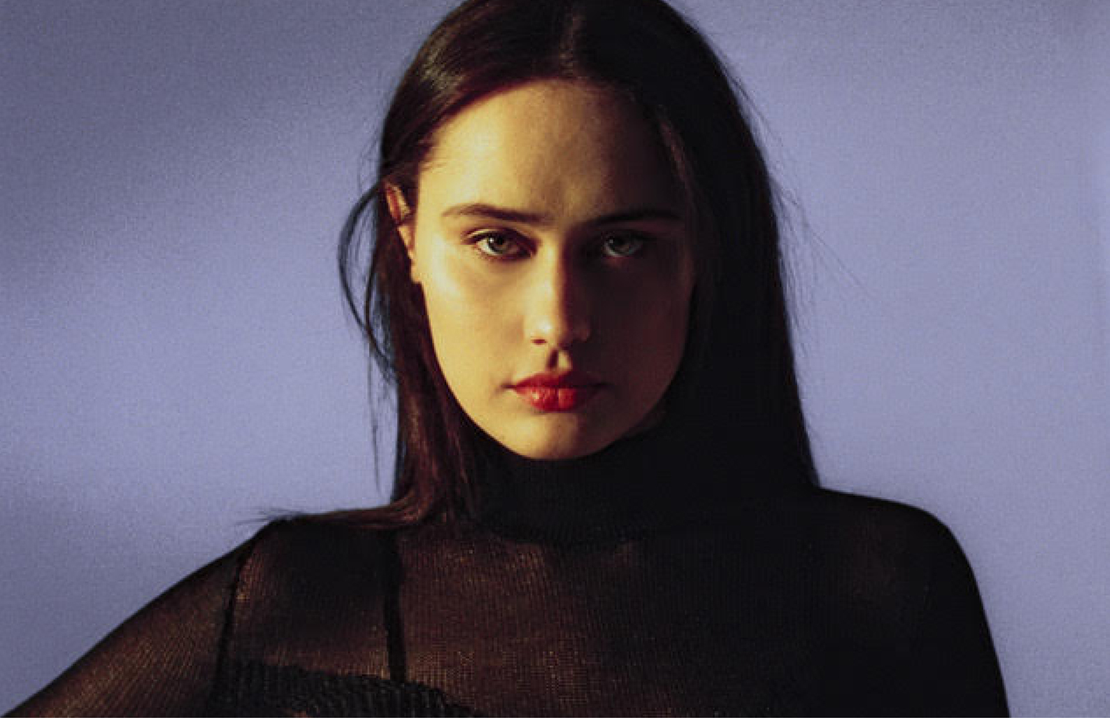 Schön! premieres | azusena – Schön! Magazine