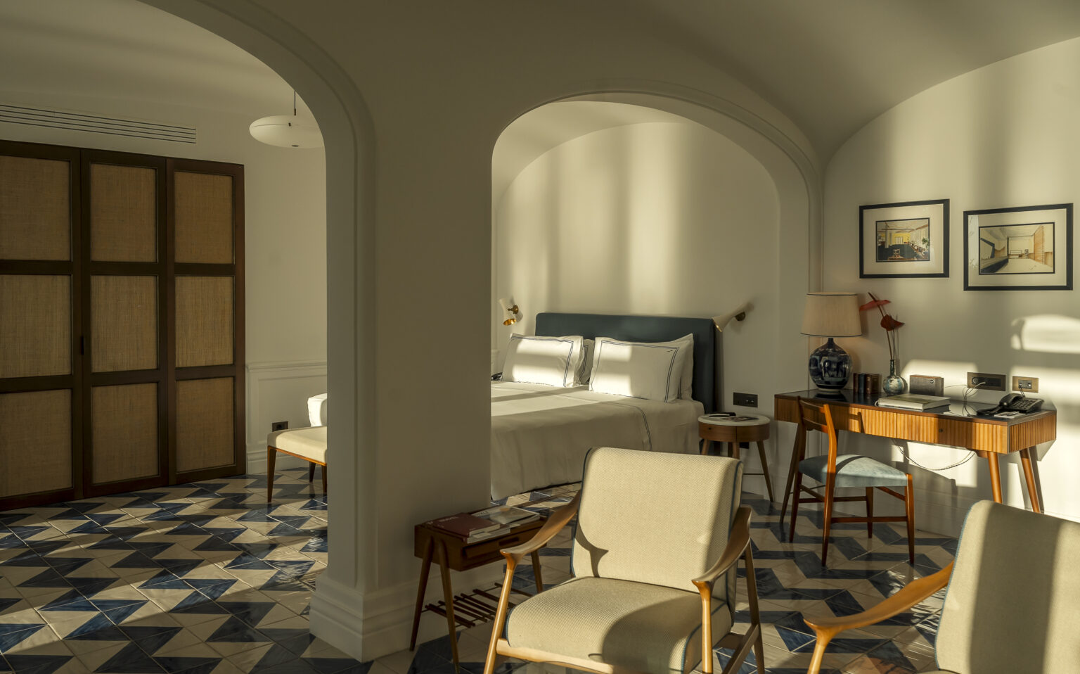 endless blue on the amalfi coast | borgo santandrea | Schön! Magazine